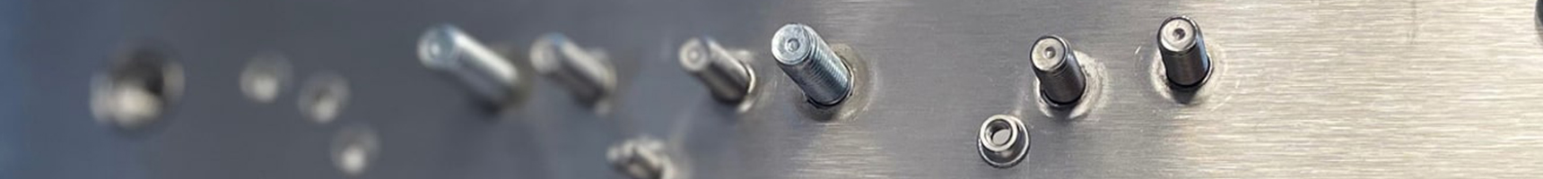 BTSI, Spécialiste du sertissage en tolerie fine sur inox, acier et alu